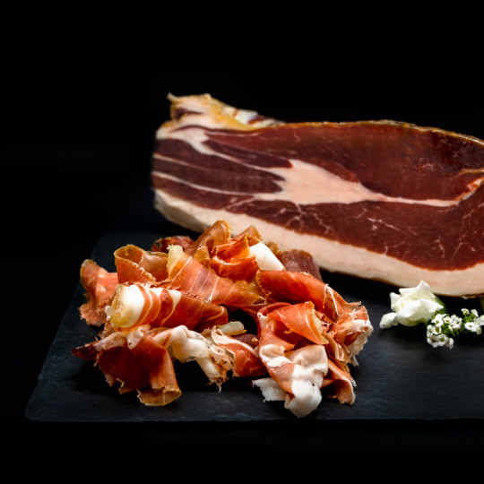 Jambon de porc noir de Bigorre | Maison Abadie